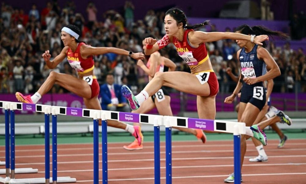 【田径】女子百米跨栏决赛引争议 中国吴燕妮抢跑成绩被取消 - 2023杭州亚运会 - WellSport